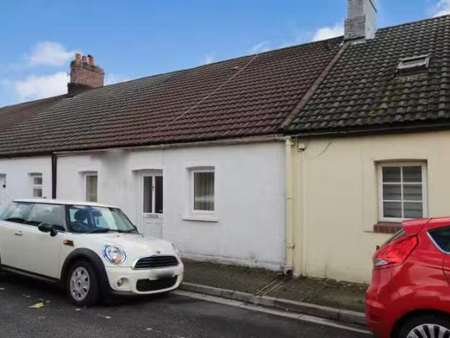 3 bedroom house for rent in Long Row, Treforest, Pontypridd.