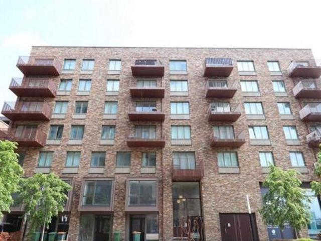 3 Bedroom House For Rent In London City Airport,gallions Reach