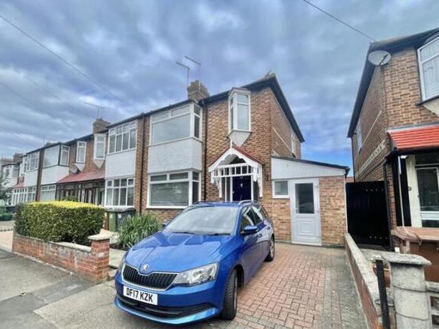 3 Bedroom House For Rent In London