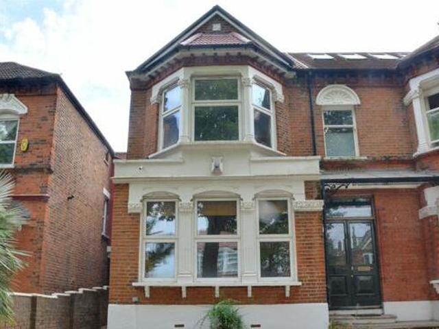 3 Bedroom House For Rent In London