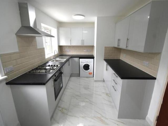 3 bedroom house for rent in Ladds Way, Swanley, BR8