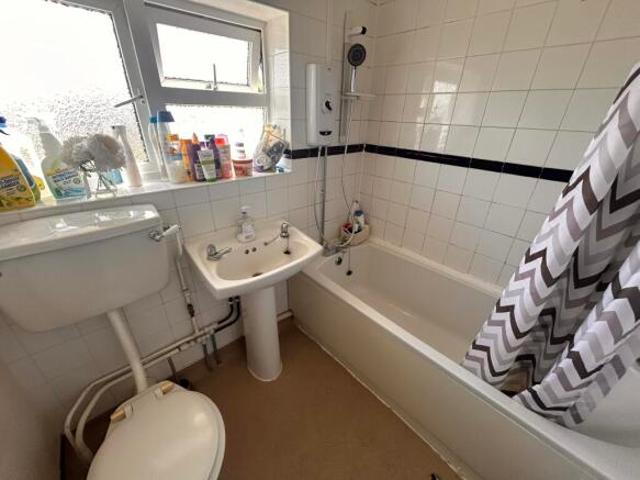 3 bedroom house for rent in Langdale, Bedford, MK41