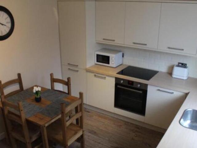 3 Bedroom House For Rent In Leeds, West Yorkshire