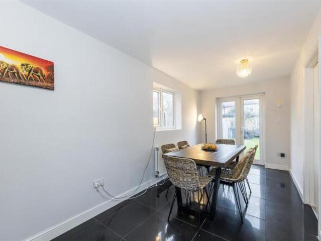 3 bedroom house for rent in Liverpool Road, Leyton, London, E10