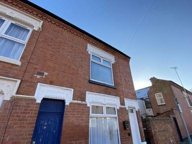 3 bedroom house for rent in Livingstone Street Leicester LE3