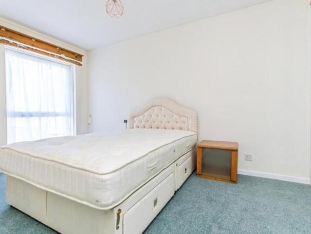 3 bedroom house for rent in Linton Glade, Selsdon, Croydon, CR0