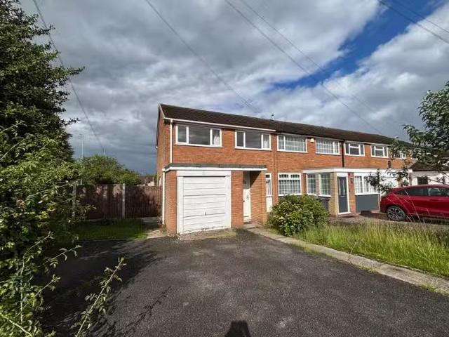 3 bedroom house for rent in Maxholm Road, Streely, B74