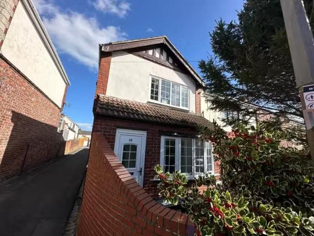 3 bedroom house for rent in Manor Road, Askern, DONCASTER, DN6