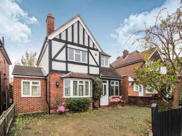3 bedroom house for rent in Manor Road Guildford GU2