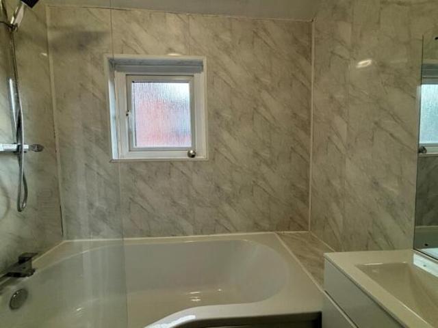 3 bedroom house for rent in Manston Road, Mount Pleasant, EX1