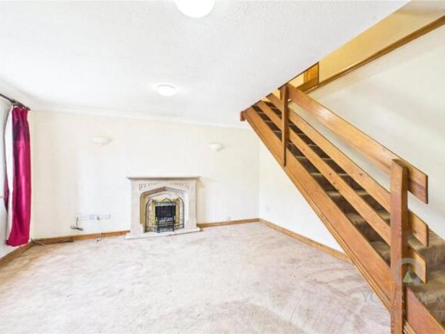 3 bedroom house for rent in Martel Close, Northampton, NN5