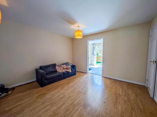 3 bedroom house for rent in Martins Walk, West Thamesmead, London, SE28