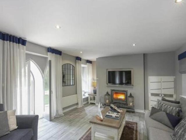 3 Bedroom House For Rent In Michaelston Le Pit