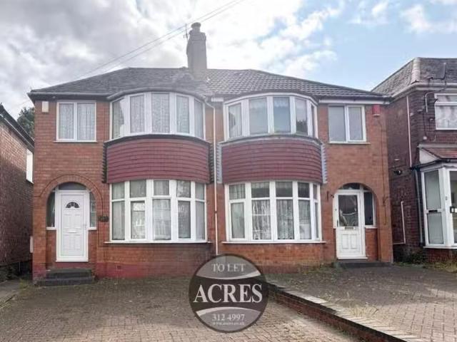 3 bedroom house for rent in Mildenhall Road, Great Barr, B42