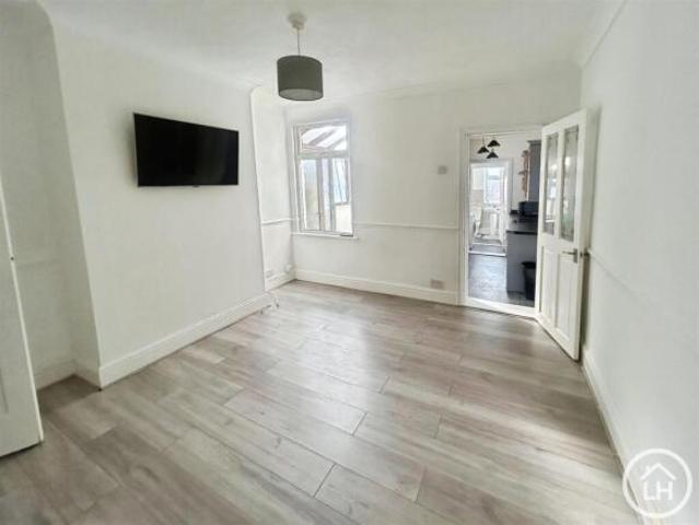 3 bedroom house for rent in Murston Road, Sittingbourne, ME10
