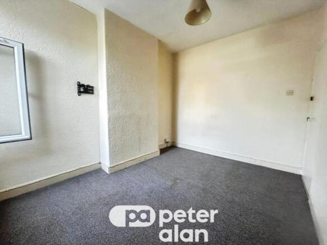 3 bedroom house for rent in North Road, CF10