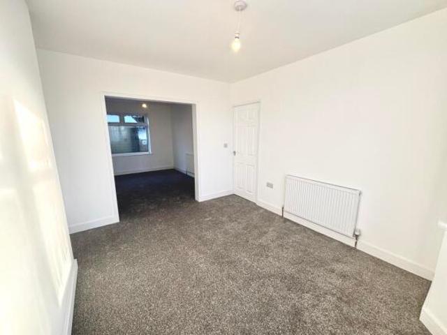 3 bedroom house for rent in Newfield Green Road, Arbourthorne, Sheffield, S2