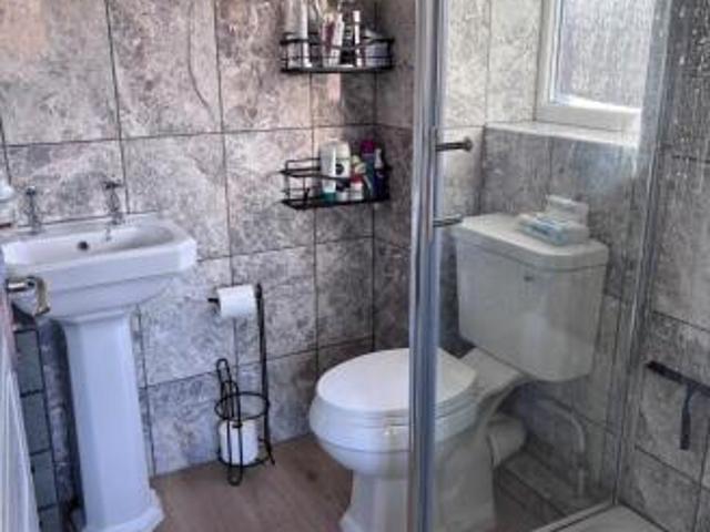 3 bedroom house for rent in Nutfield Road, Rownhams, SO16