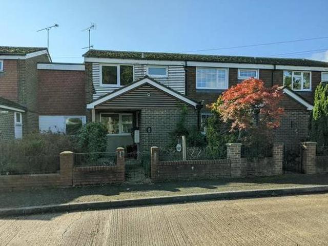 3 bedroom house for rent in Nutsey Close Totton SO40