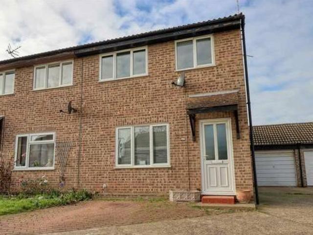 3 bedroom house for rent in Smythe Close ClactonOnSea CO16