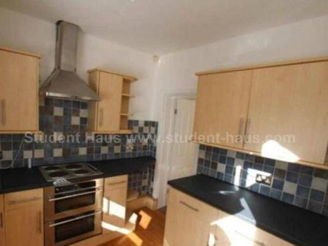 3 Bedroom House For Rent In Salford