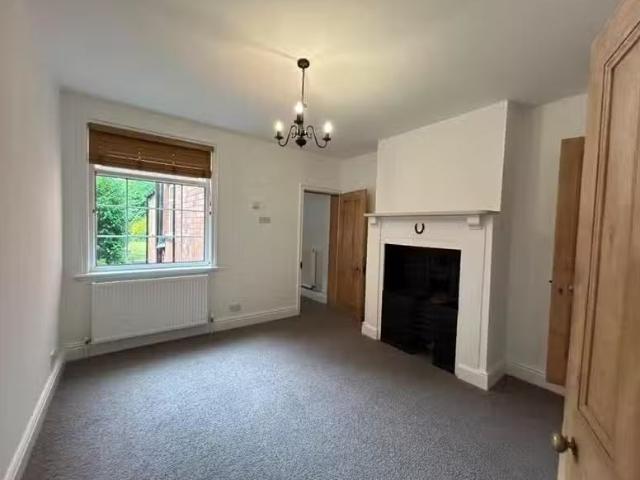 3 bedroom house for rent in School Road, Hockley Heath, Solihu.