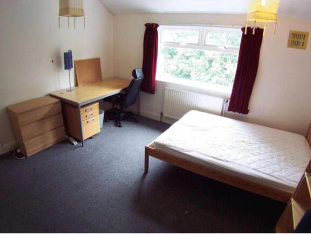 3 bedroom house for rent in Springbank Crescent, Leeds, LS6