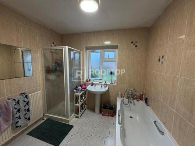 3 bedroom house for rent in St. Annes Road, Leeds, LS6