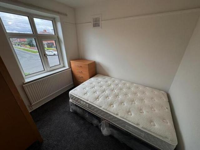 3 bedroom house for rent in St. Annes Road, Leeds, LS6