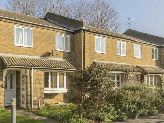 3 bedroom house for rent in St Gerards Close Clapham Common SW4