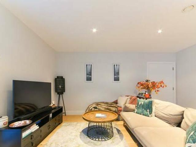 3 bedroom house for rent in St Josephs Street Battersea Exchange SW8