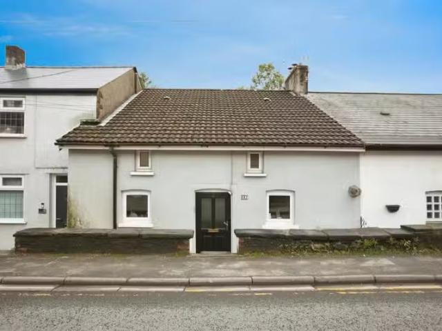 3 bedroom house for rent in Station Terrace, CF38