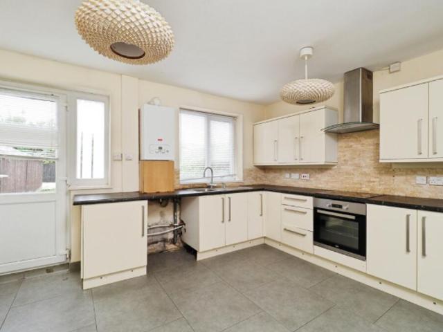 3 bedroom house for rent in Stirling Grove, Nottingham, NG11