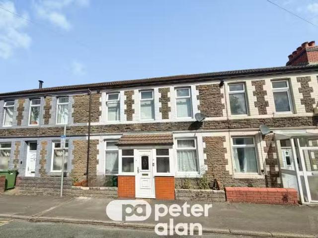 3 bedroom house for rent in Stockland Street, CF83