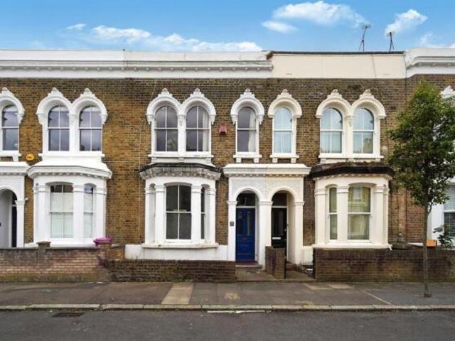 3 bedroom house for rent in Strahan Road, Mile End, E3