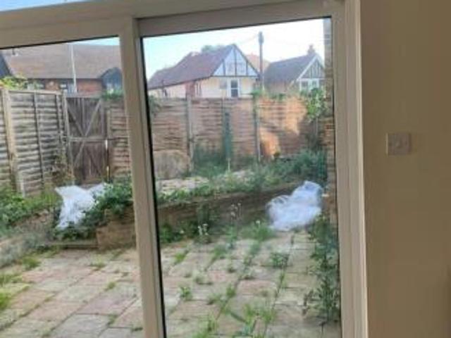 3 bedroom house for rent in Sussex Close, Slough, SL1