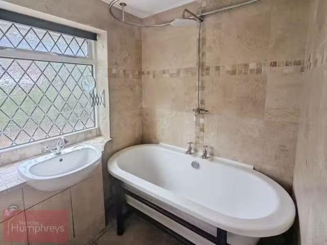 3 bedroom house for rent in Sycamore Avenue, AL10