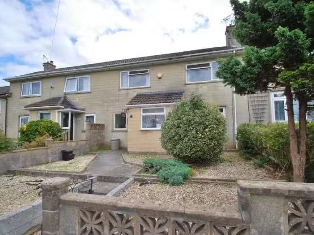 3 bedroom house for rent in Poolemead Road, BATH, BA2