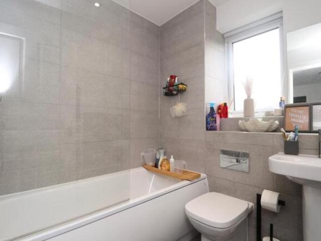 3 bedroom house for rent in Park Meadow Lane, Leeds, West Yorkshire, LS12
