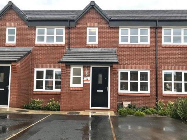 3 bedroom house for rent in Peak Forest Canalside Hyde SK14