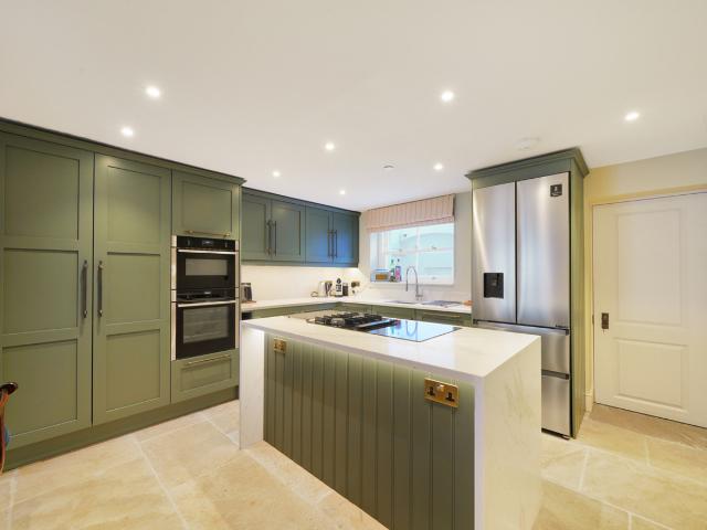 3 bedroom house for rent in Peel Street, London, W8