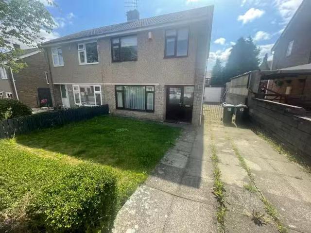 3 bedroom house for rent in Pentland Avenue, Clayton, BD14