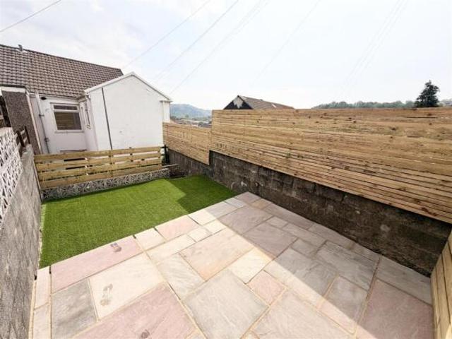 3 bedroom house for rent in Pentregethin Road Cwmbwrla, Swansea, SA5