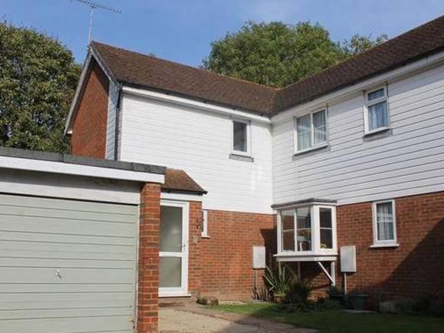 3 bedroom house for rent in Picardy Close Battle East Sussex TN33