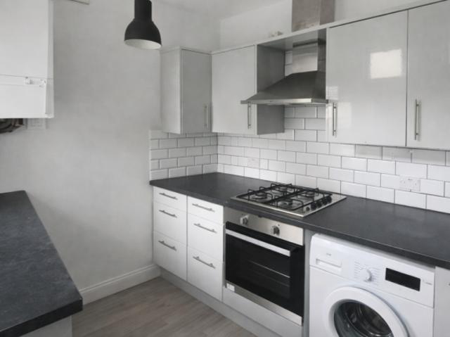 3 bedroom house for rent in Priestley Street, Sheffield, S2
