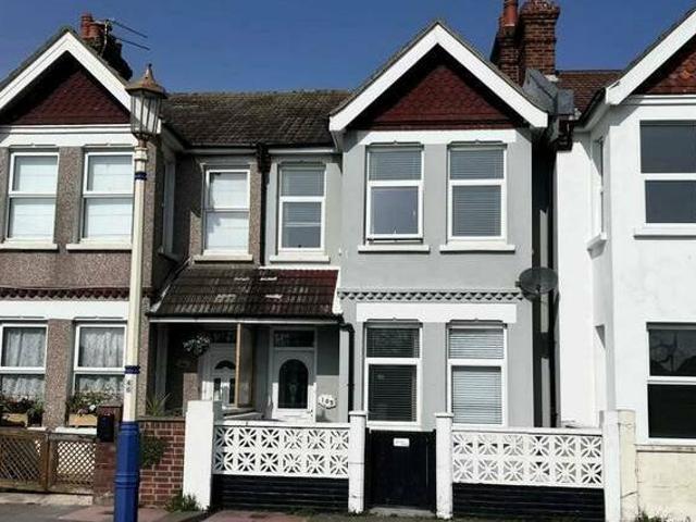 3 bedroom house for rent in Royal Parade EASTBOURNE BN22