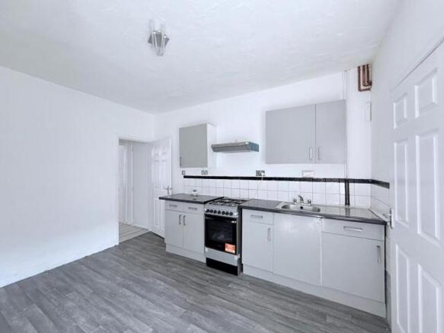 3 bedroom house for rent in Robey Terrace, Nottingham, NG7 5EG, NG7