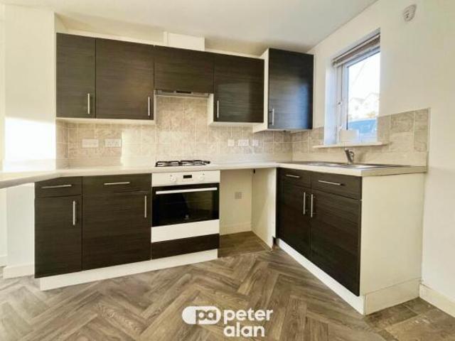 3 bedroom house for rent in Rogers Avenue, CF3