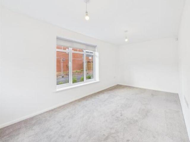 3 bedroom house for rent in Radburn Drive, Coventry, CV7 8HY, CV7