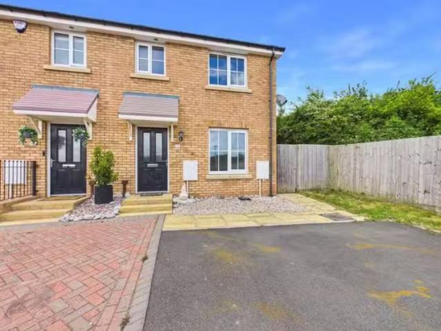 3 bedroom house for rent in Railway Road, Rhoose, Vale of Glam.